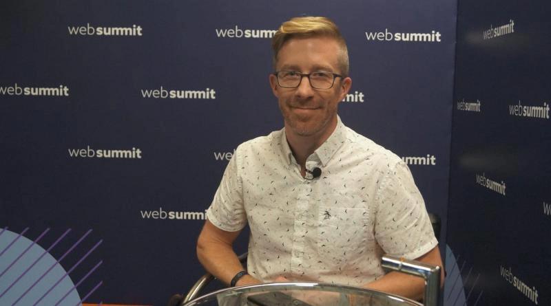 Archivos Gif De Chris Messina Bailando