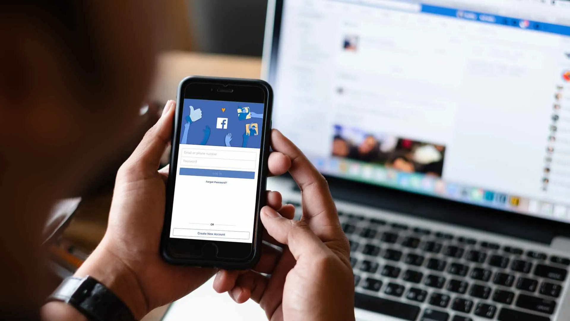 Facebook estrena un feed de vídeos en vertical y a pantalla completa