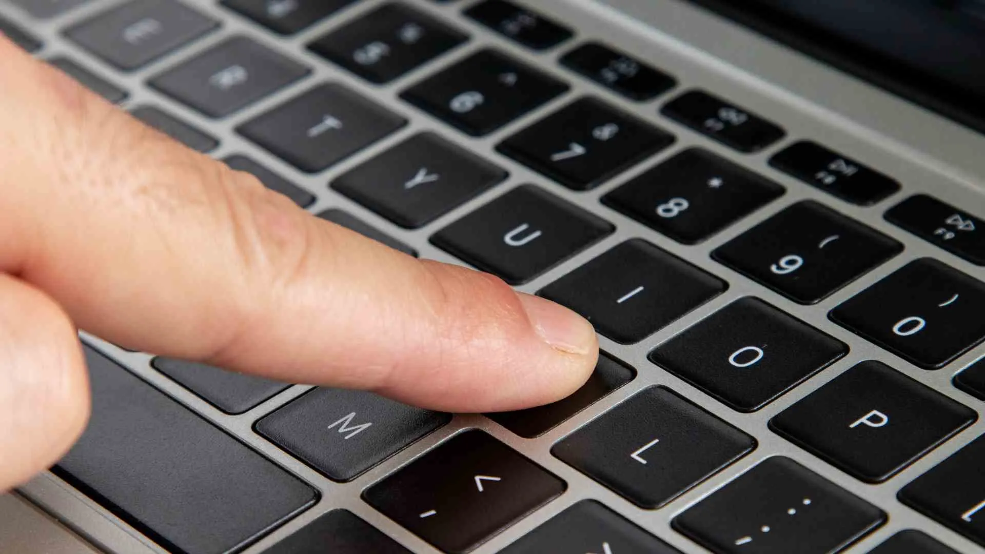 Conectar dos ordenadores a un monitor